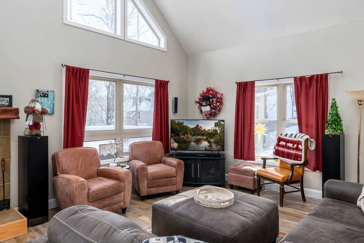Stocked, Beautiful, Comfortable Mountain Home - Perfect Family Getaway - Pennsylvania