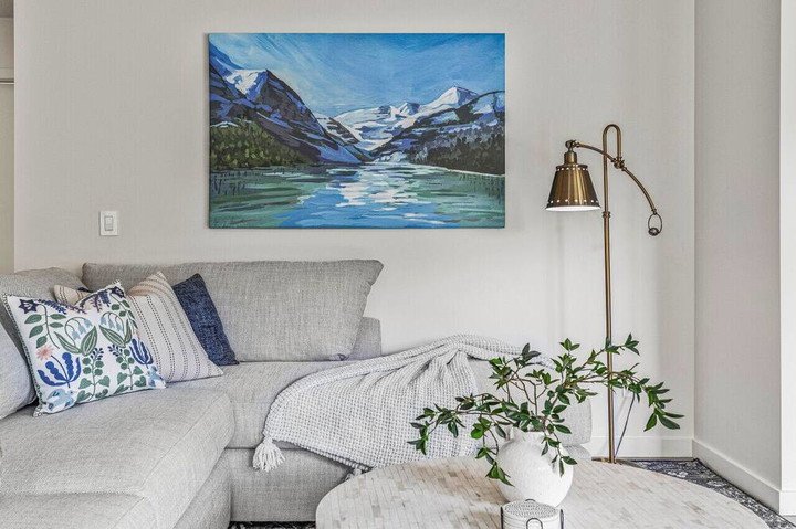 Upscale Modern Condo, Mountain Views/large Patio - Alberta