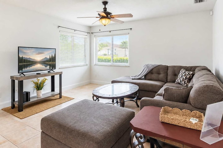 Ocoee Townhouse - Pool, Tennis & Lake Views - Ocoee, FL