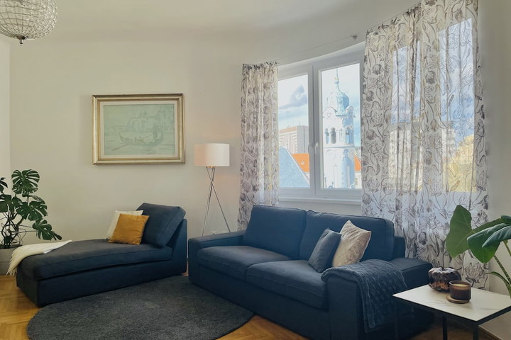 Heart Of Bratislava-blue Church Views-sleeps 5-6. - Pozsony