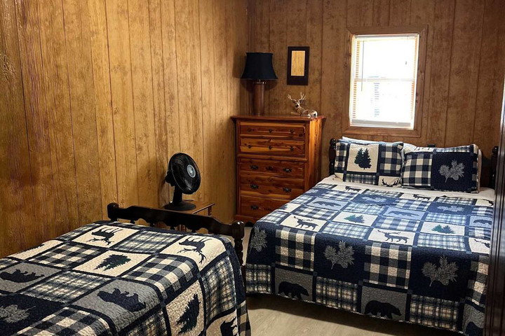 Patoka Lake Adjoining Cabin #7b At Patoka 4 Seasons Resort - Indiana (State)