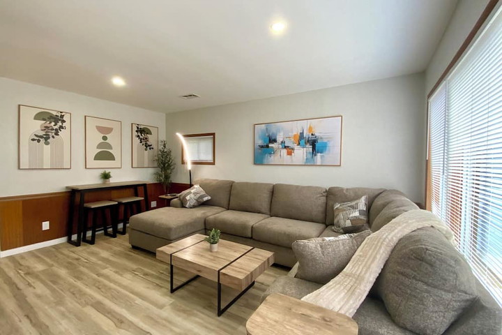 Amazing 2-bedroom House With Ac In Eastlake - Willoughby, OH