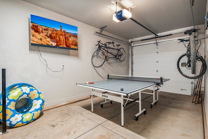 The Maverick, Resort Amenities, Playstation, Grill, And More - St. George