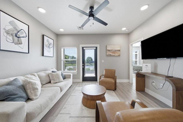 Modern 2-bed Apartment Complex - Owasso, Ok - Owasso, OK