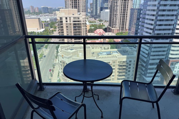 Modern 1-bedroom Condo Near Square One Mall  Mississauga. - Toronto