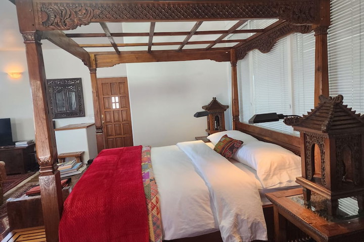 Come Experience A Taste Of Africa Nestled In The Foothills Of Santa Fe. - Santa Fe, NM