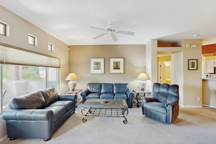 Updated Desert Gem With Pool, High-speed Wifi & W/d - Snowbird-friendly - Oro Valley, AZ