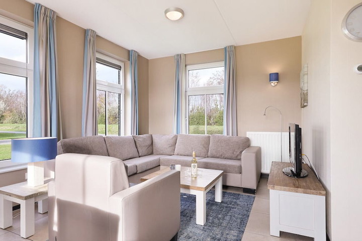 Luxuriöses 6-personen-ferienhaus Mit Sonnendusche Und Sauna - Groede
