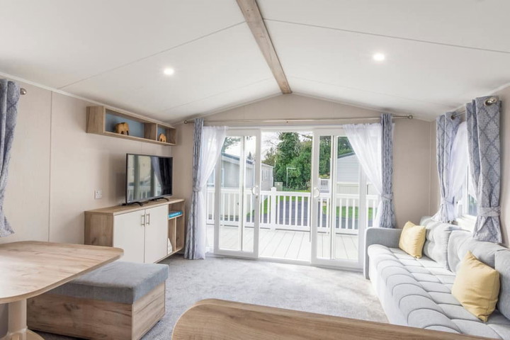 Caravan C32 At Landscove Holiday Park, Pet Friendly In Brixham - Brixham