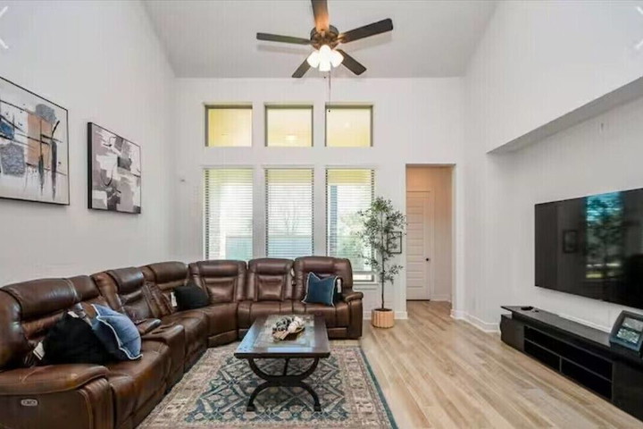 Awesome 5-bedroom House In West Of Houston - Fulshear - Katy, TX