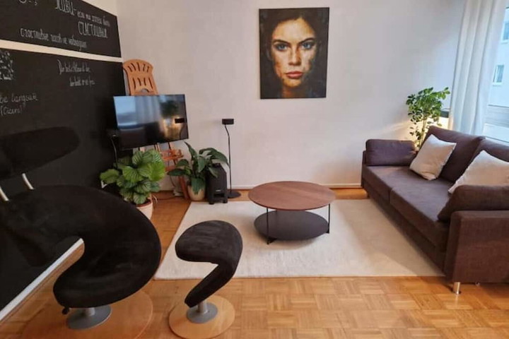 Ruhige & Zentrale Wohnung - Düsseldorf