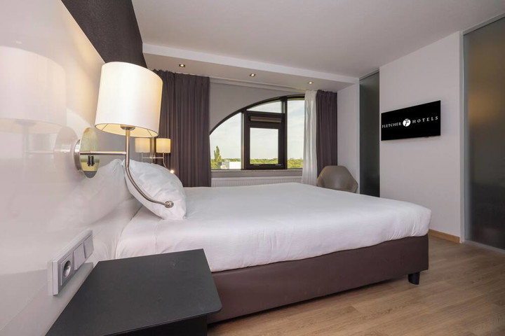 Ensuring A Very Comfortable & Memorable Stay! Indoor Pool, Free Breakfast! - Utrecht