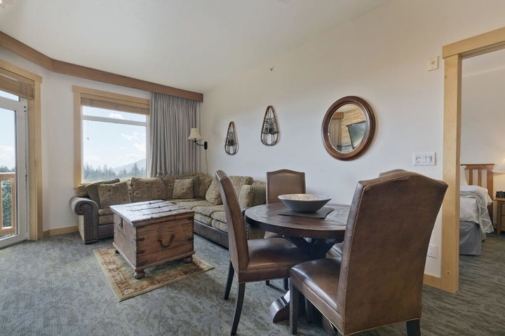 Ski-in / Ski-out 2bed 2bath Sunstone Lodge Condo At Little Eagle Express - Mammoth Mountain, CA