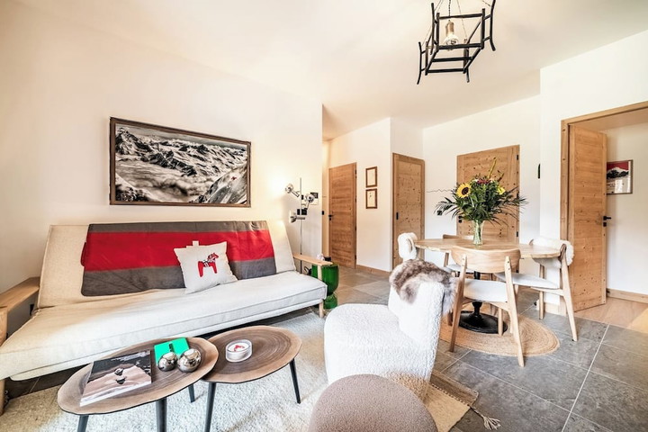 Cima Balcony | Ski Locker | Parking | Morzine - Montriond