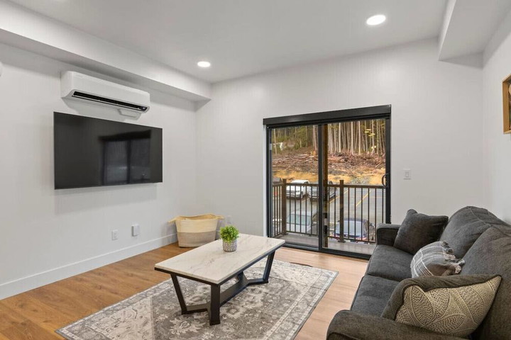 Modern Condo With Incredible Mountain Backdrop 207 - Juneau, AK