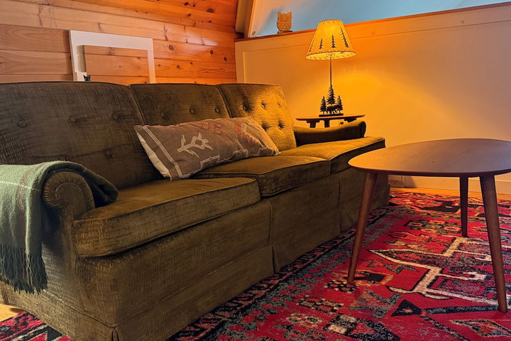 Large Loft Studio In Village - Saranac Lake