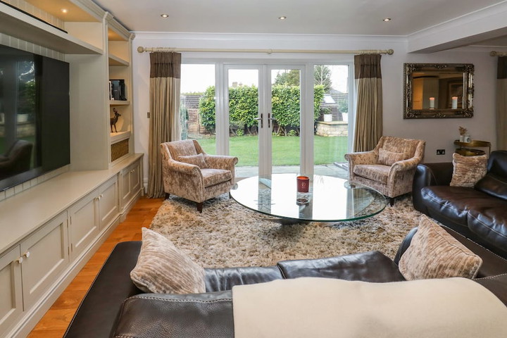 Moor View, Pet Friendly, Luxury Holiday Cottage In Glossop - Glossop