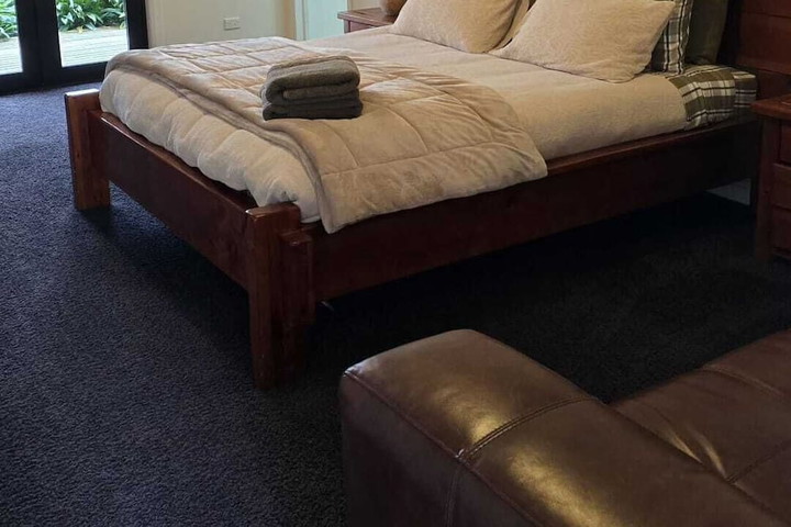 The Grand House On The Golden Mile: 7br, 4ba, Hotel Beds, Games Room & Mt Views - New Zealand