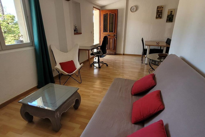 "Lou Bouscas": A Guesthouse In A Villa In The Heart Of Provence! - La Motte