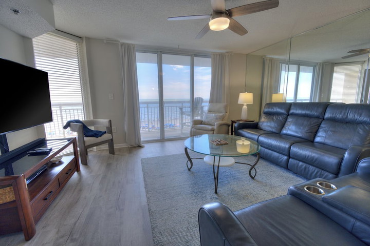 Spacious Oceanfront 3br 3ba At Crescent Shores - Pools, Lazy River & Stunning Views - North Myrtle Beach, SC