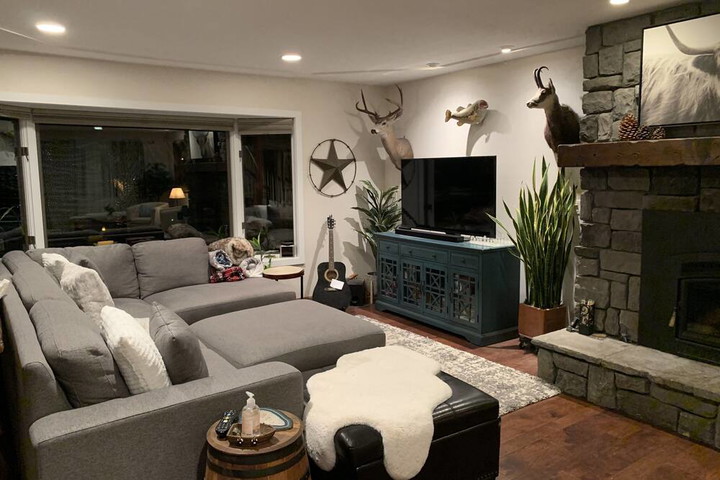 Luxe And Spacious Lakefront House With Brand New Dock And Boat Lift - Lakeport, CA