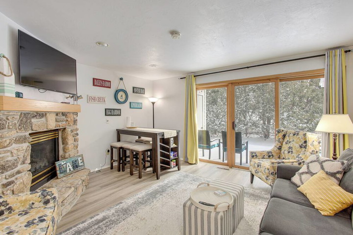 Charming Dc Getaway Steps From Dtown Fish Creek - Door County, WI