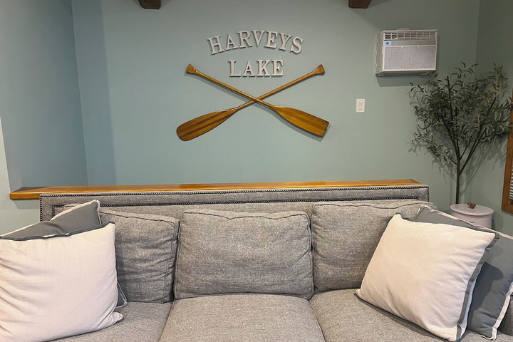 Lakeside Retreat At The Boat Launch!! - Dallas, PA