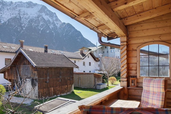 Apartment 'Karwendelblick' With Mountain View, Balcony And Wi-fi - Mittenwald