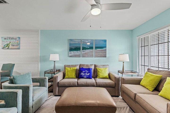 Chateau Tortuga - Super Cute, Dog-friendly Townhome Steps To Beach W/ Pool! - Panama City Beach, FL
