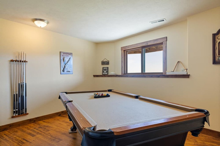 Your Yellowstone Adventure, Log Home For Extended Families, Spectacular Views - Livingston, MT