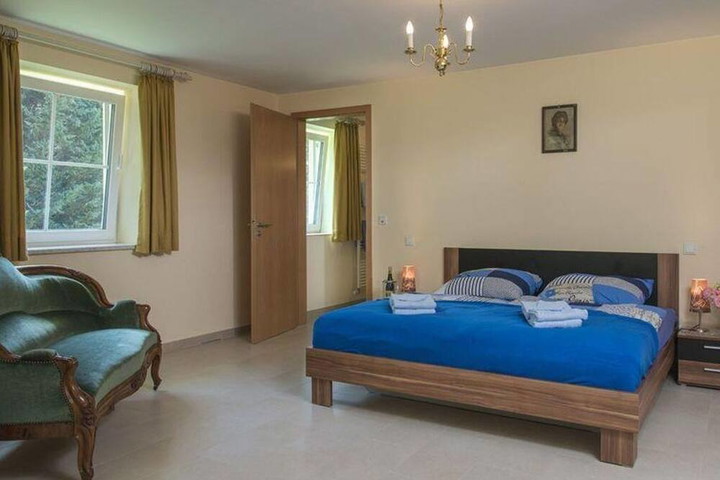 Double Room Shower/wc/tv - Thorn Castle - Perl