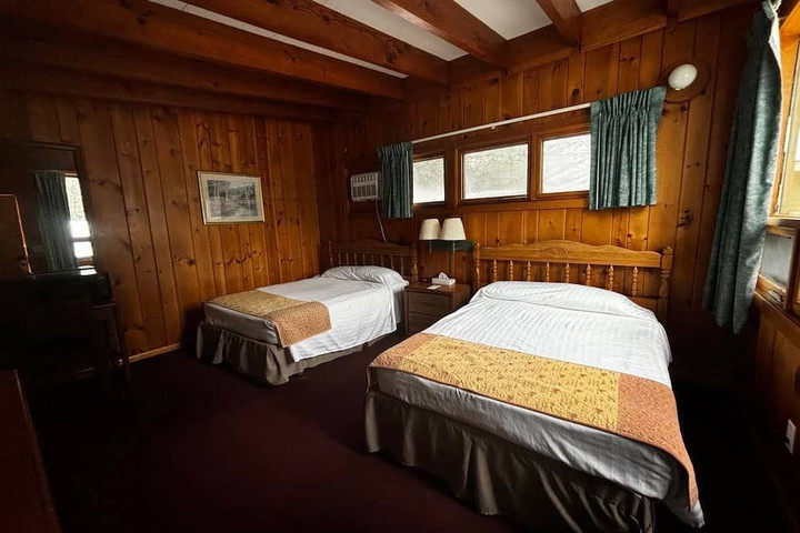 Cozy 1br Hotel Room, Hamilton - #338 Huron - Hamilton, NY
