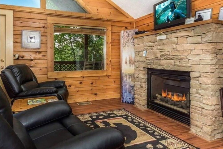 Hearts Desire  Hot Tub, Jacuzzi & Dog Friendly, Hearts Desire - Pigeon Forge, TN