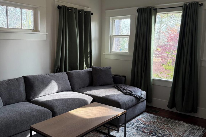 Wonderful 2-bedroom Cottage In Charming Tupelo. Close To Downtown! - Tupelo, MS