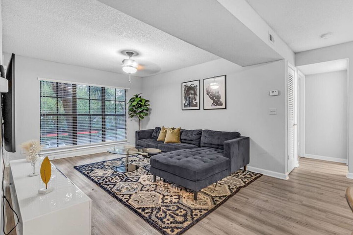 Serene Waterfront 2br  Poolside Living In Fort Lauderdale - Fort Lauderdale