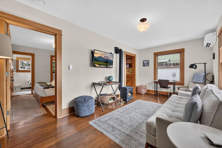 Fir Millhouse - Lovely Historic Cottage In Downtown Bend - Bend, OR