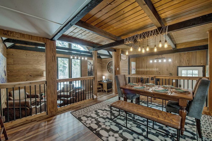 Cozy Creekside Cabin · Fireplace + Views - Copper Mountain, CO
