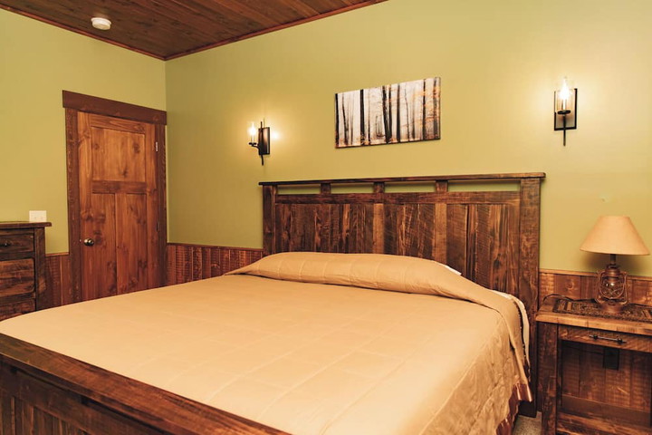 Woodlands & Wildlife Suite: Luxury, Lodge Suite In Amish Country, Ohio - Ohio