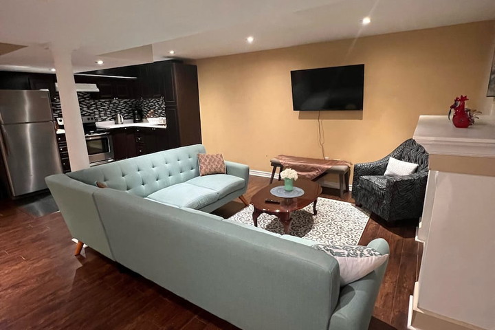 Bright And Clean Basement Apartment,5 Min To Lakes. - Whitchurch-Stouffville