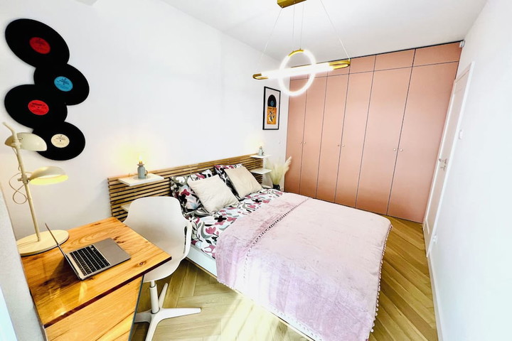 Charming Family-friendly Apartament In Cracow- Wifi, Ac And Green Surroundings - Krakkó