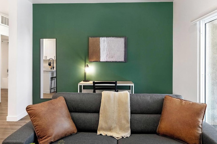 Landing | Incredible 1bd, Gym, Pool - Las Vegas, NV