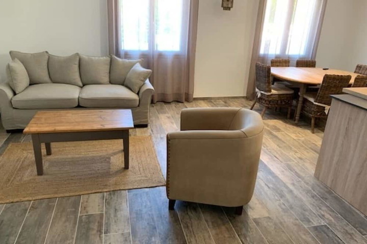 Le Romarin-maison De Village Entierement Climatisee Avec Wifi Gratuite - Aups