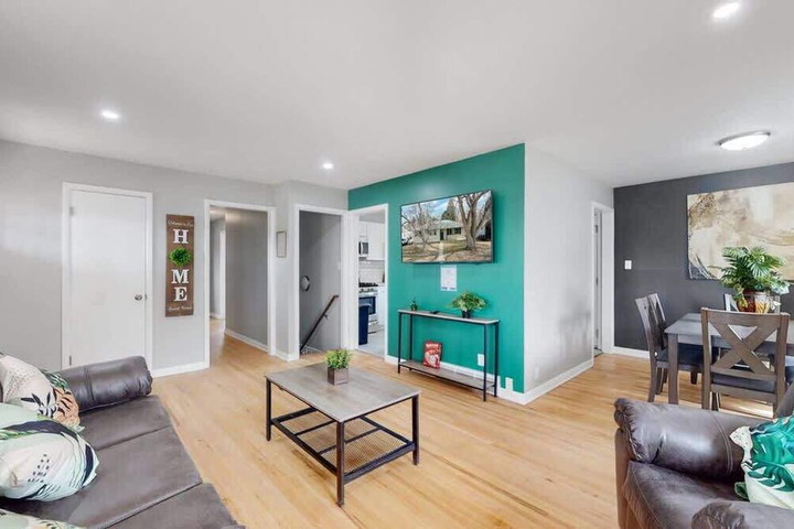 Large Family Retreat In Quiet Denver Spot - Littleton, CO