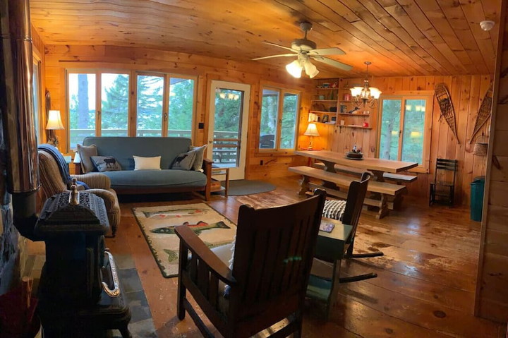 The Bunkhouse *Waterfront* Sleeps 17* Pet Friendly - Greenville, ME