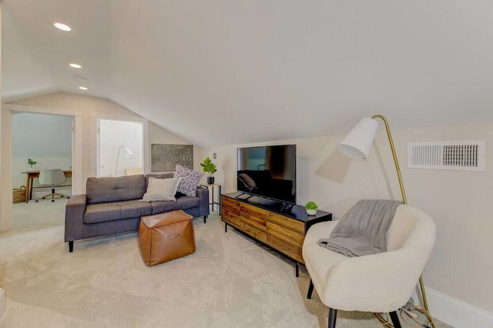 Sweet Suite On Sunset 4bd 3 Ba Home + 1bd 1 Ba Guest Cottage - Columbia, SC