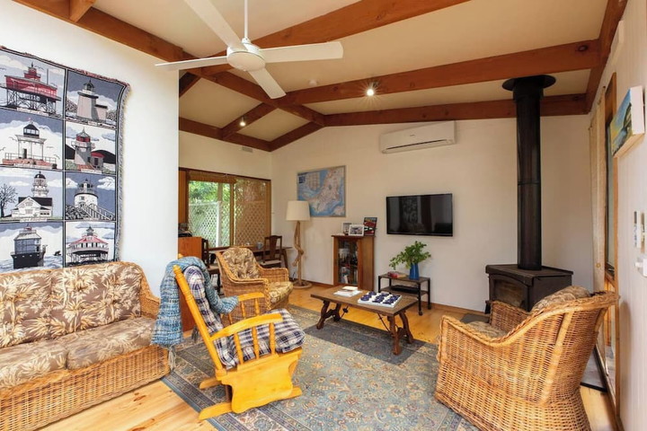 Merricks Surf Cottage Charming Beachfront Bliss - Balnarring