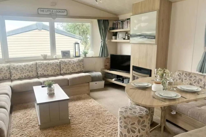 Cosy Caravan For Great Holidays On The Jurassic Coast. Sleeps 8 And Dog Friendly - Teignmouth