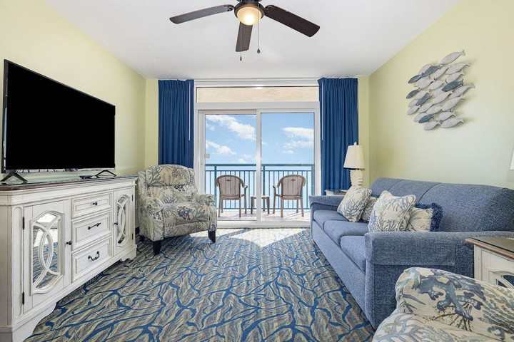 Spectacular 3 Br 2 Ba Ocean Front Condo - Myrtle Beach, SC