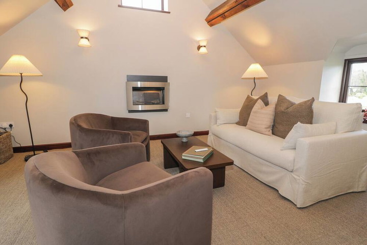 Y Granar, Pet Friendly, Character Holiday Cottage In Conwy - Conwy