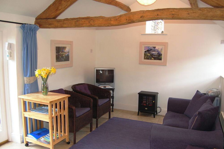 A Delightful Little Barn Conversion Situated In A Tranquil Area Of Cumbria. - Dumfries and Galloway